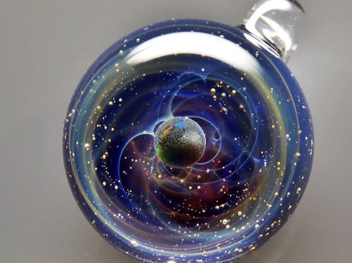 Spectacular "Space Glass" Pendants Let You Hold the Cosmos in the Palm ...